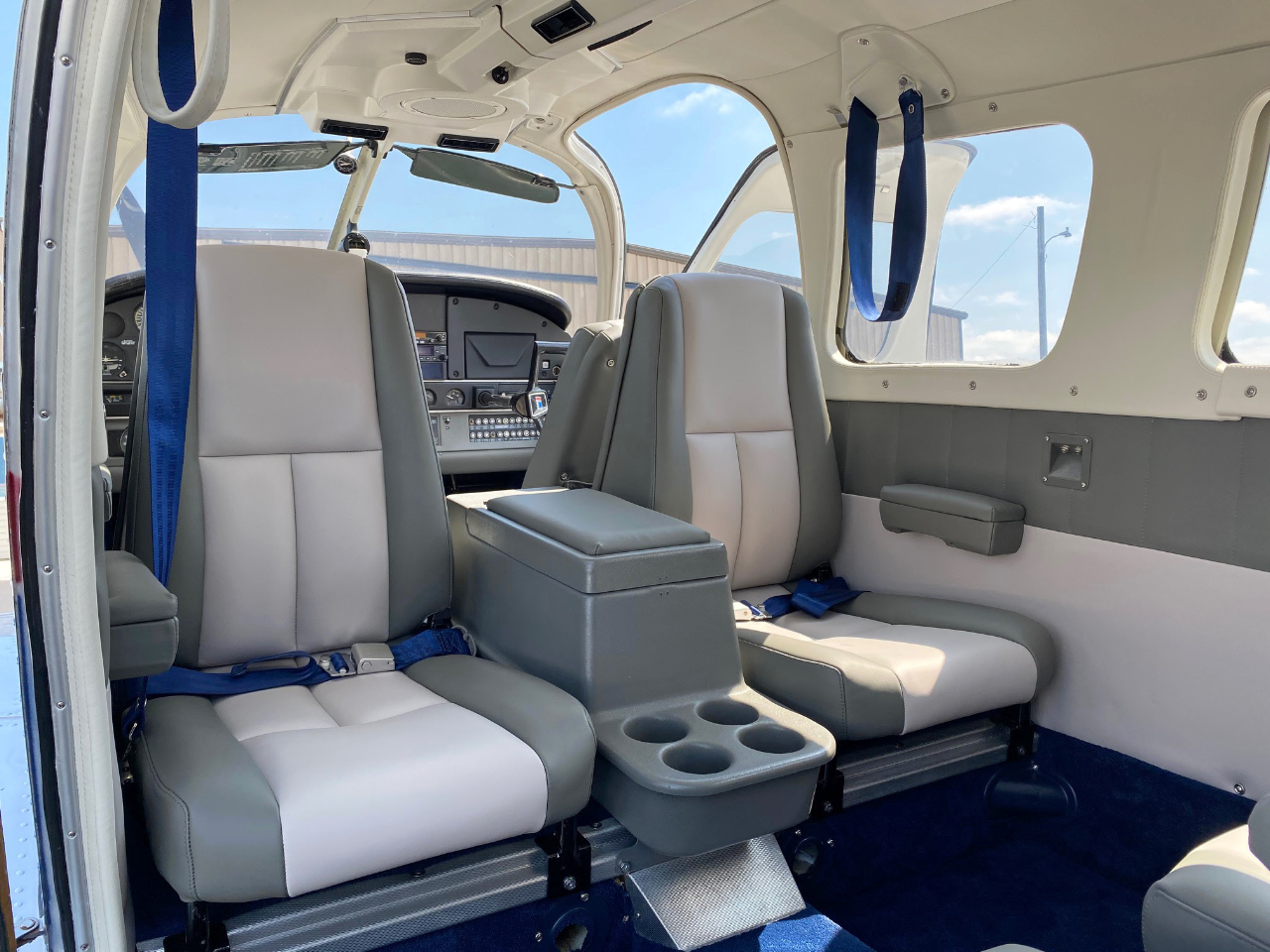 PA-32 Cherokee Six, Saratoga, Lance - Advantage Interiors
